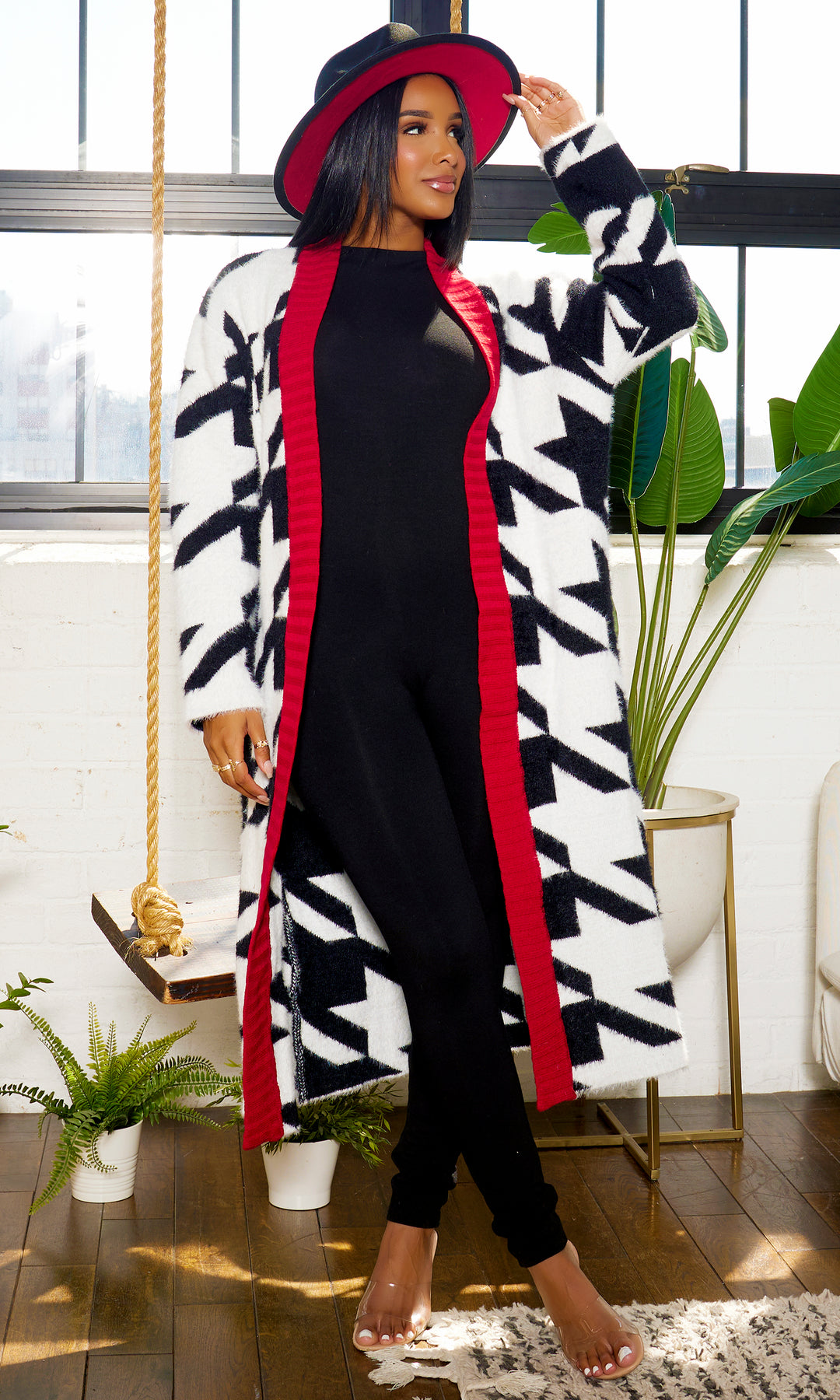 What Is Houndstooth? Explore Its Patterns, and Styling Tips– Cutely Covered